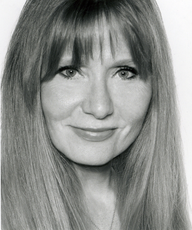 Donna LaPietra Combines Art and Philanthropy to Build a Better Chicago ...