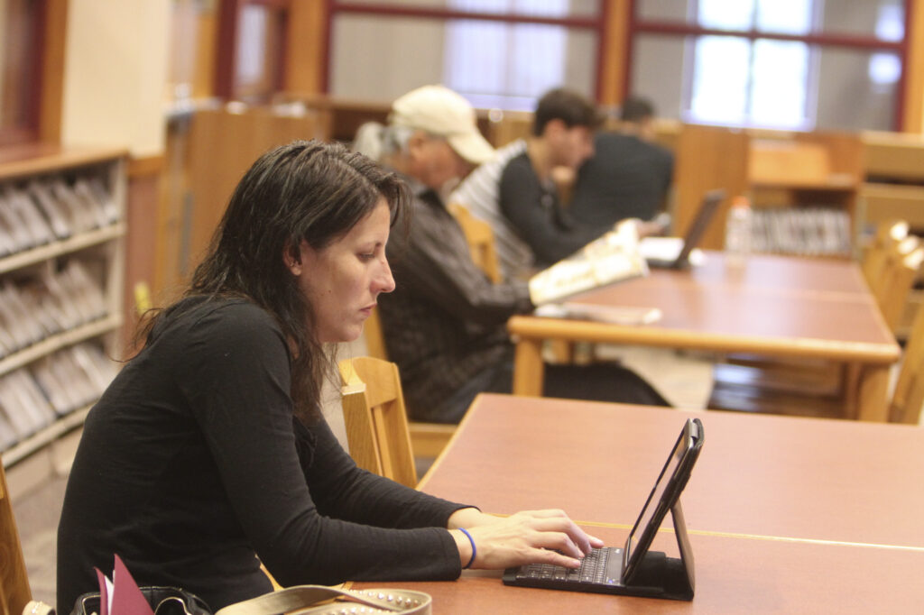 Computer 101: Free Tutorial at Chicago Public Library - Chicago Public ...